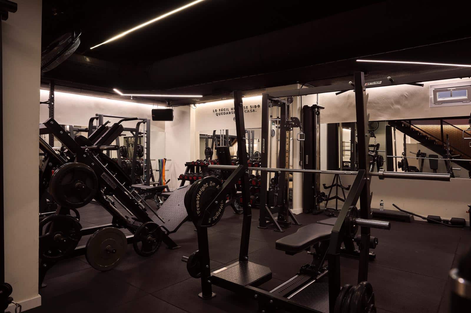 Gimnasios de MMA en Madrid | Boxeo, BJJ y K1 · KALMMA